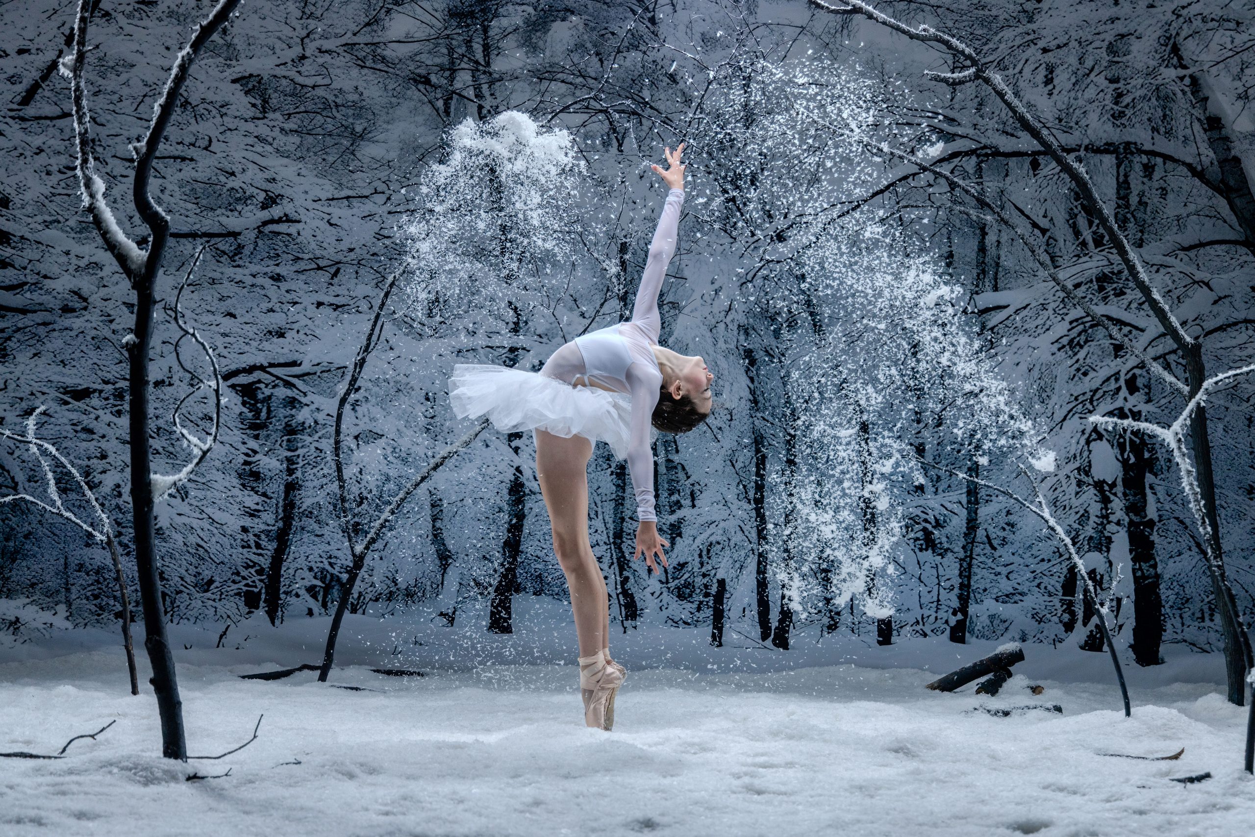 Dancing in the Snow at ei! | Exulting Images